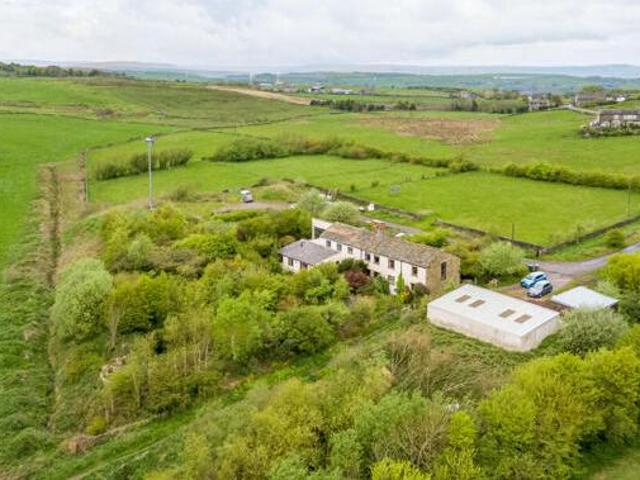 4 Bedroom House For Sale In Pole Moor, Huddersfield