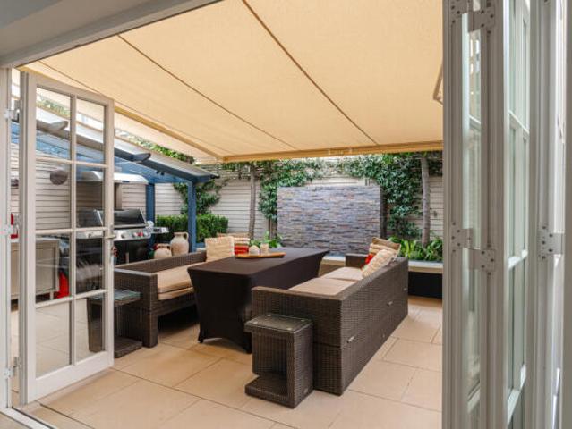 4 bedroom house for sale in Roxwell Road, Sheperd's Bush, London, W12