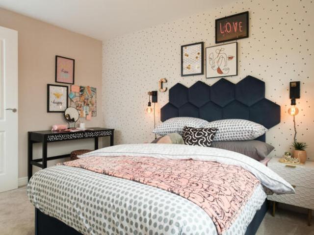 4 bedroom terraced house for sale in Roman Way, Strood, Kent, ME2 2NF, ME2