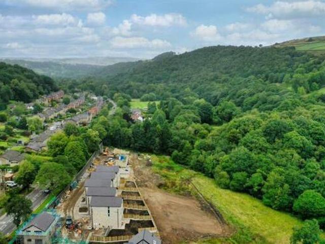 4 Bedroom House For Sale In Ripponden