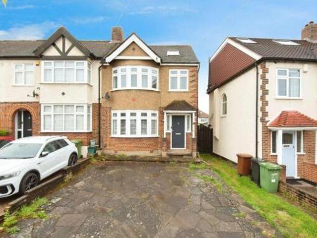 4 Bedroom House For Sale In Worcester Park