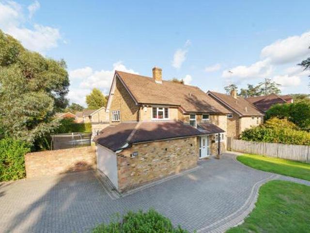 4 Bedroom House For Sale In Watford
