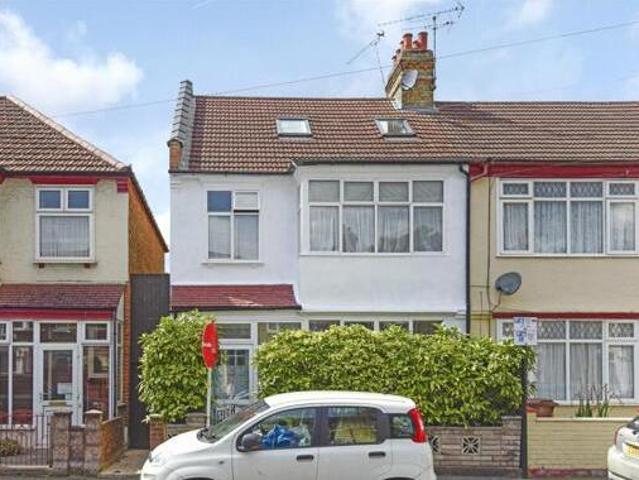 4 Bedroom House For Sale In Walthamstow, London