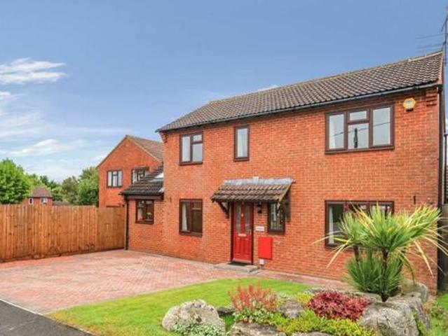 4 Bedroom House For Sale In Wanborough