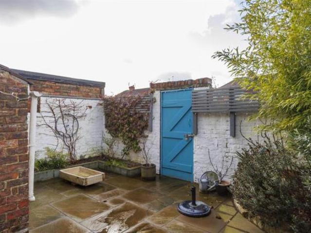 4 bedroom house for sale in Wigginton Road, York, YO31