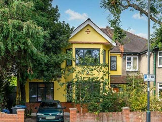 4 Bedroom House For Sale In Willesden Green, London