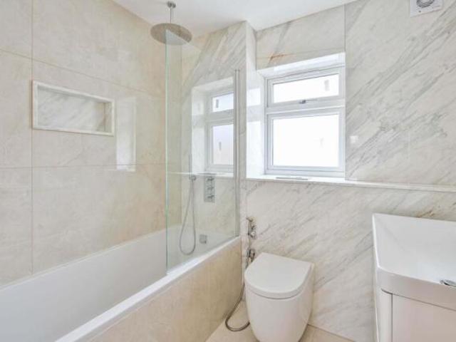 4 bedroom house for sale in Tayben Avenue, Twickenham, TW2