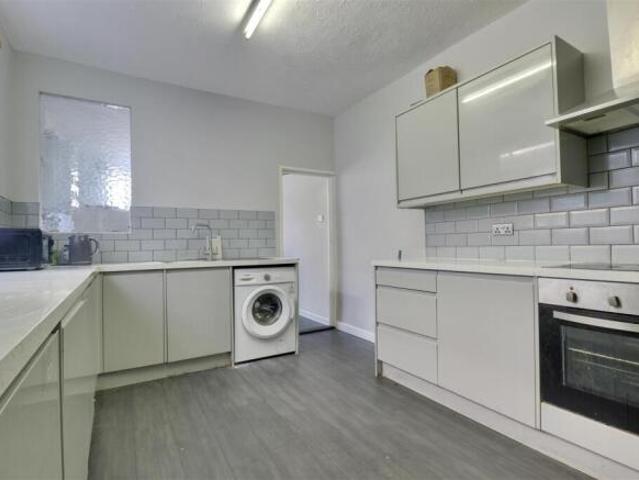 4 bedroom house for sale in Telephone Road, Southsea, PO4