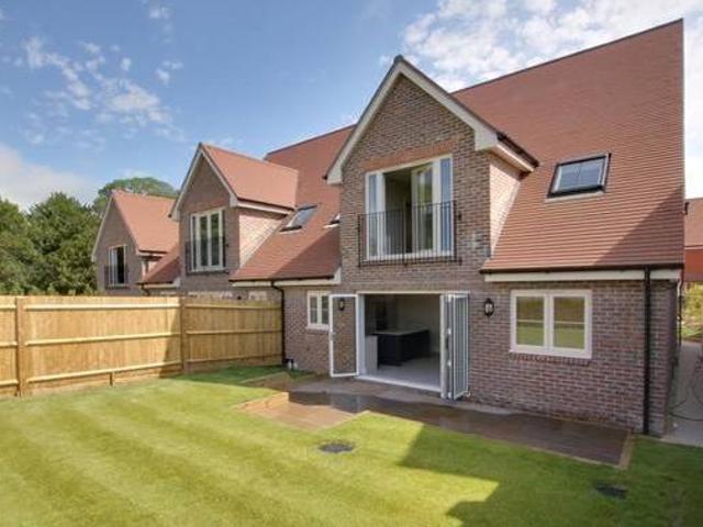 4 bedroom house for sale in THE COURTYARD DROXFORD SO32