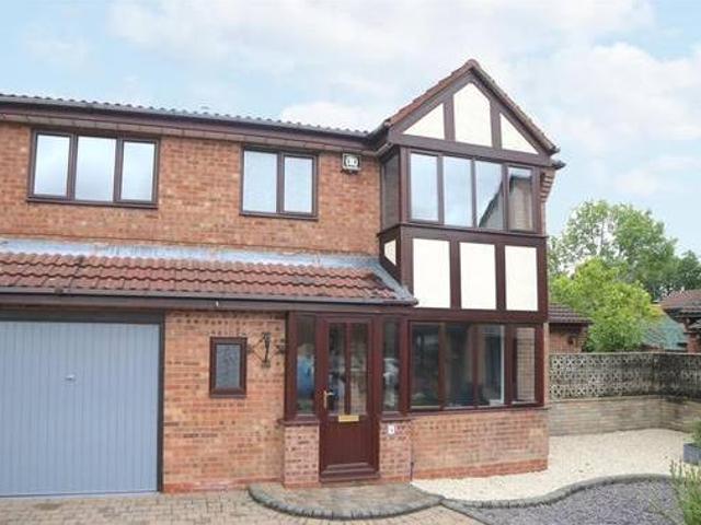 4 bedroom house for sale in The Hay The Rock TF3 5DP TF3