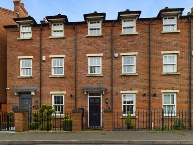 4 Bedroom House For Sale In Tutbury