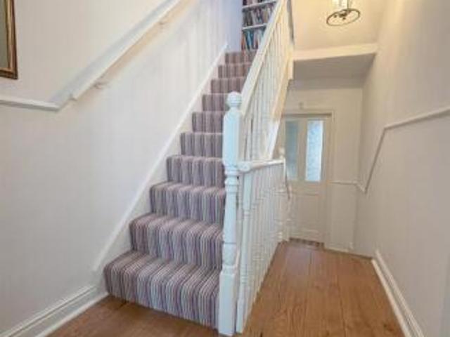4 bedroom house for sale in Valley Road, Harrogate, HG2