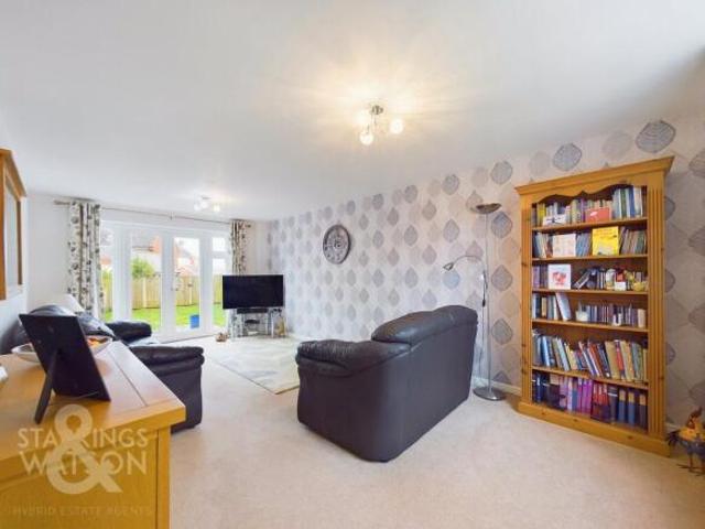 4 bedroom detached house for sale in Victory Grove, The Hampdens, Norwich, NR5