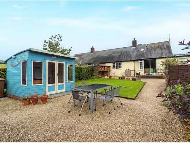 4 bedroom house for sale, Mardon Farm Cottage, Cornhill on twe.