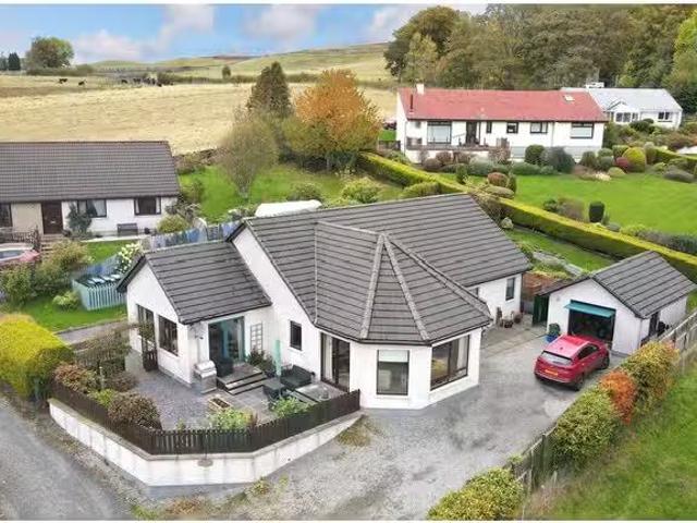 4 bedroom house for sale, Summersby, Lochside, Lairg, Sutherla.