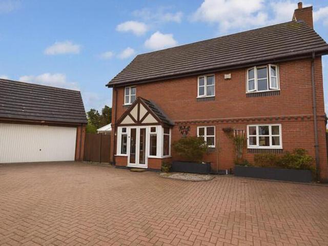 4 Bedroom House Fauls Fauls 99029531