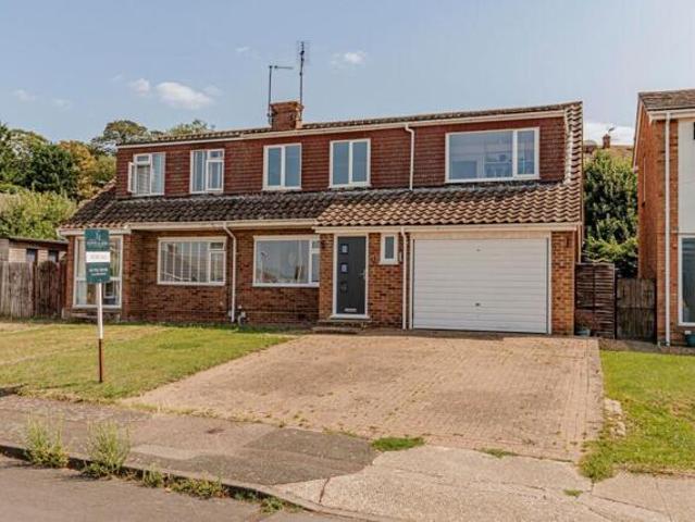 4 Bedroom House Faversham Kent LS101119177
