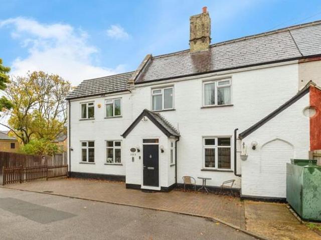 4 Bedroom House Fairfield Derbyshire 99161654