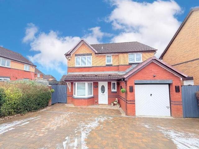 4 Bedroom House Falkirk Falkirk 98477599