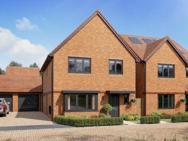 4 Bedroom House Fareham Fareham LS98404355