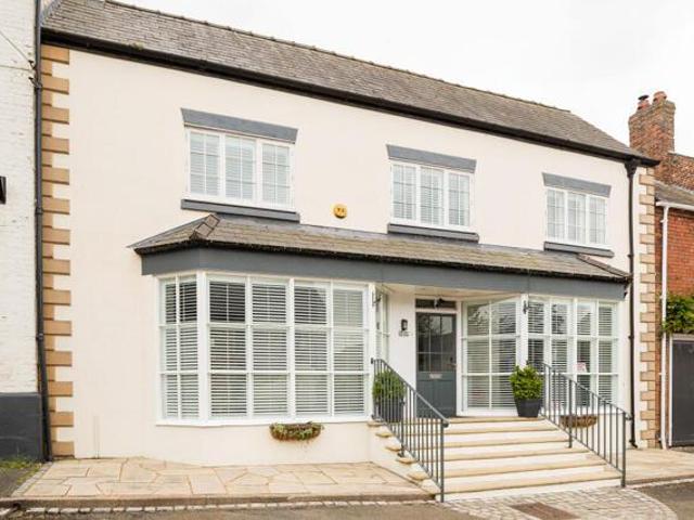 4 Bedroom House Farndon Cheshire West And Chester LS100366456
