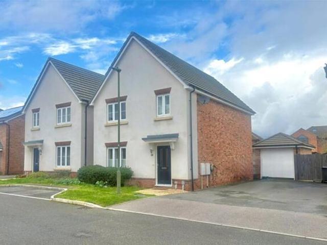 4 Bedroom House Farnham Surrey LS99345032