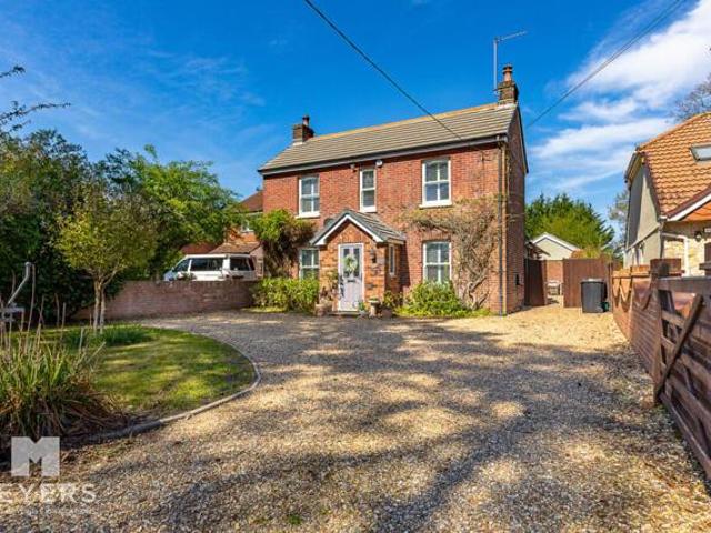 4 Bedroom House Ferndown Dorset 101231762