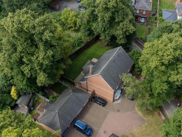 4 Bedroom House Knowsley Merseyside 98930052