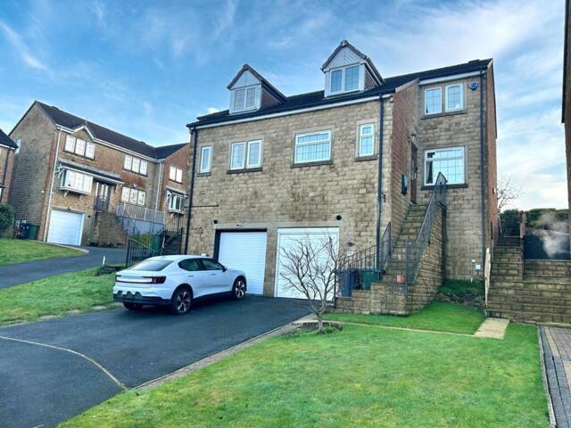 4 Bedroom House Keighley Bradford LS99345173