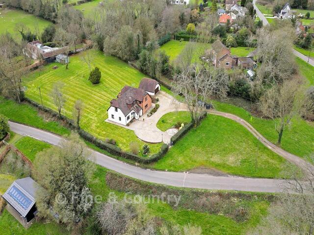 4 Bedroom House Kent Kent LS100615116