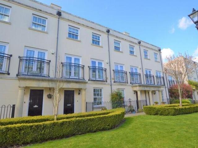 4 Bedroom House Kent Kent LS101674662
