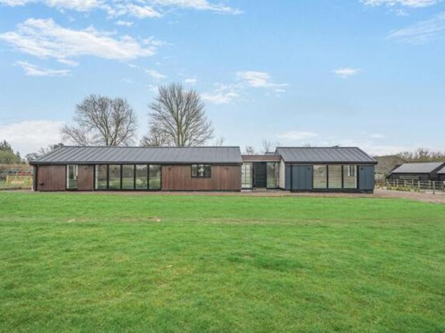 4 Bedroom House Kent Kent LS101675812