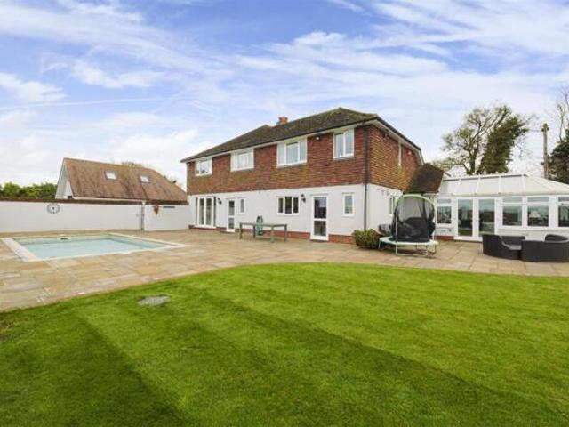 4 Bedroom House Kent Kent LS101841002
