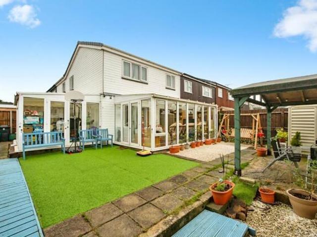 4 Bedroom House Kent Kent LS101955319