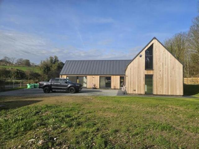 4 Bedroom House Kent Kent 100191869