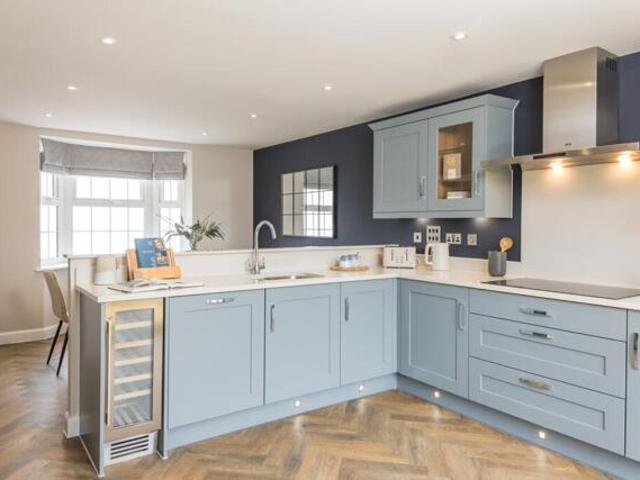 4 Bedroom House Kent Kent 100615257