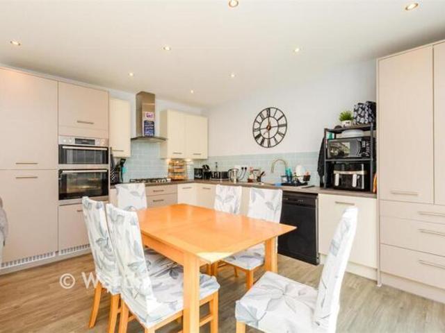 4 Bedroom House Kent Kent 98864674
