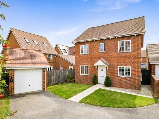 4 Bedroom House Kent Kent 99895614
