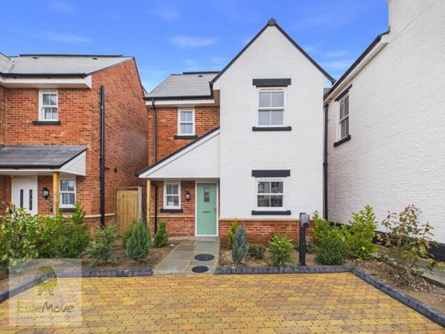 4 Bedroom House Kent Medway 100614805
