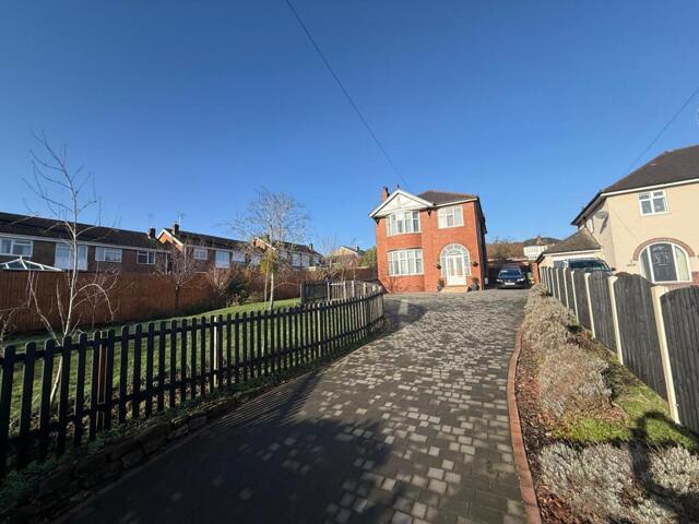 4 Bedroom House Kidderminster Worcestershire 99437158