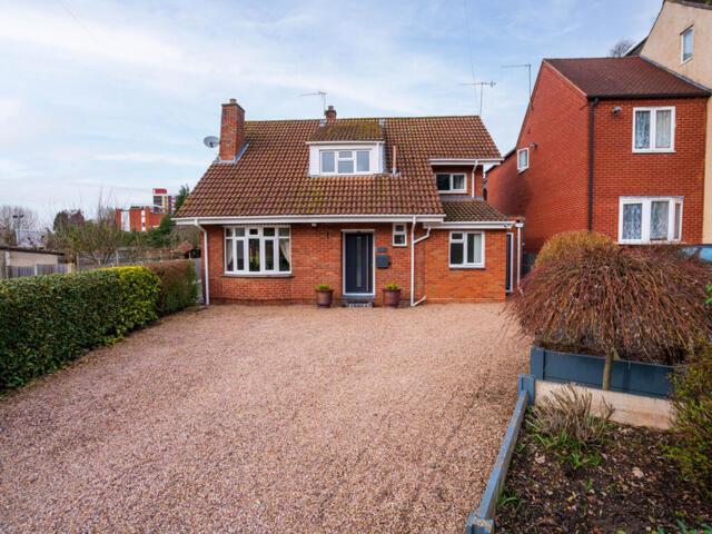 4 Bedroom House Kidderminster Worcestershire 100541007