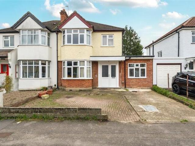 4 Bedroom House Kingston Upon Thames Greater London LS100191952