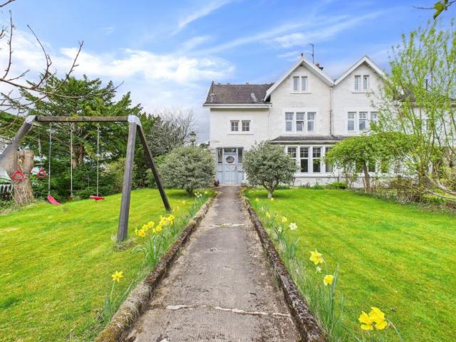 4 Bedroom House Kingussie Kingussie 90305106