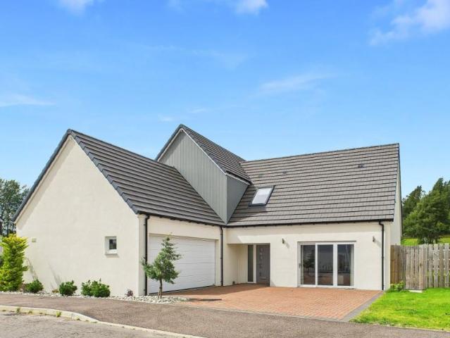 4 Bedroom House Kingussie *reduced Price* Kingussie *reduced Price* 104910335