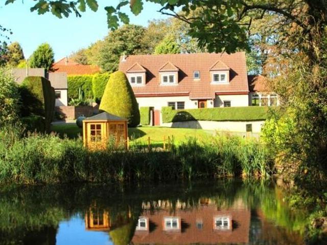4 Bedroom House Kirkcaldy Fife 98930242