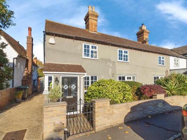 4 Bedroom House Houghton Conquest Bedfordshire LS98864395