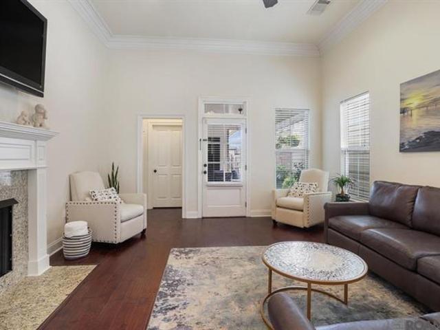 4 Bedroom House House in Gated Community| Community Pool & Gym