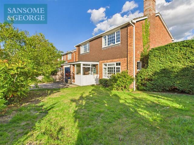 4 Bedroom House Hook Hampshire 99054800