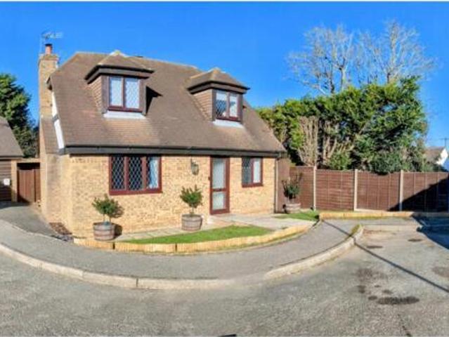 4 Bedroom House Horsham West Sussex 98119571