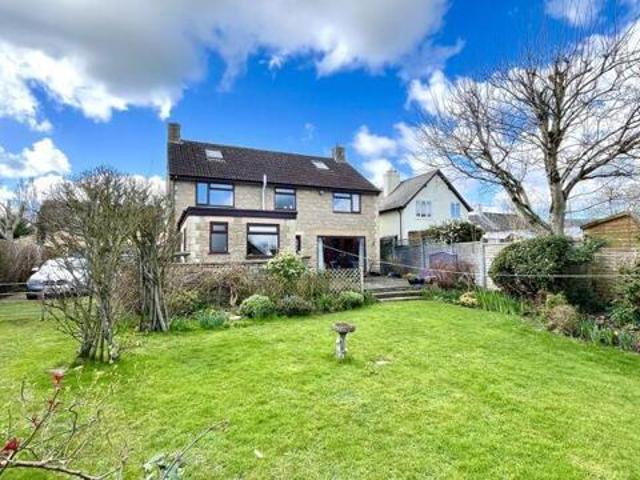4 Bedroom House Horton Berkshire LS99986637